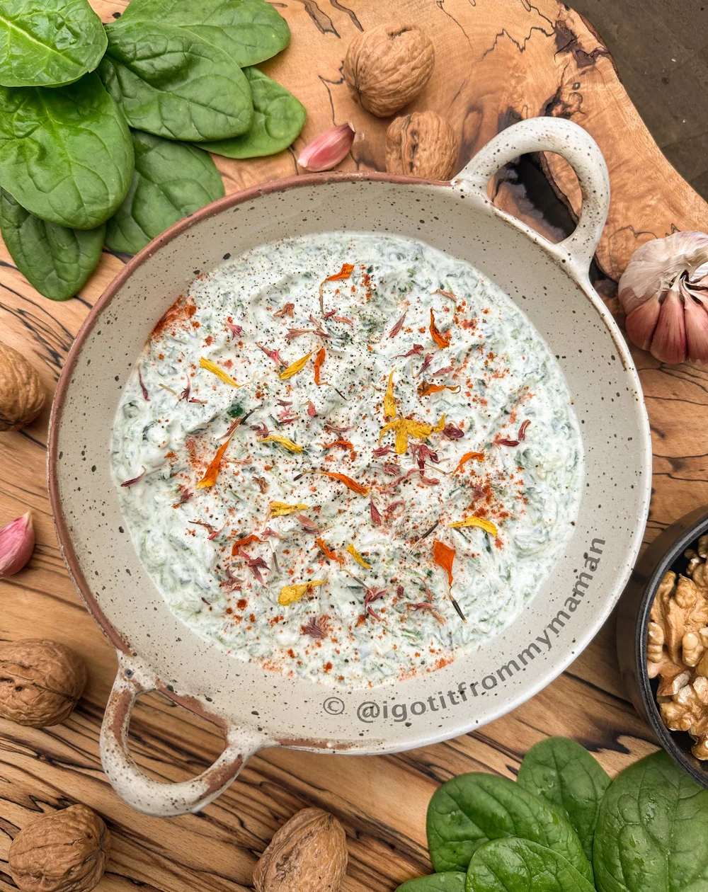 Borani Esfenaj Recipe - Persian Spinach Yoghurt Dip — I got it from my ...