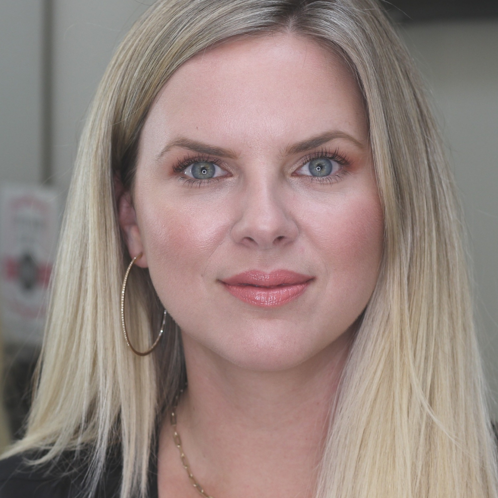 MAKEUP LESSONS & APPLICATIONS — Studiocara