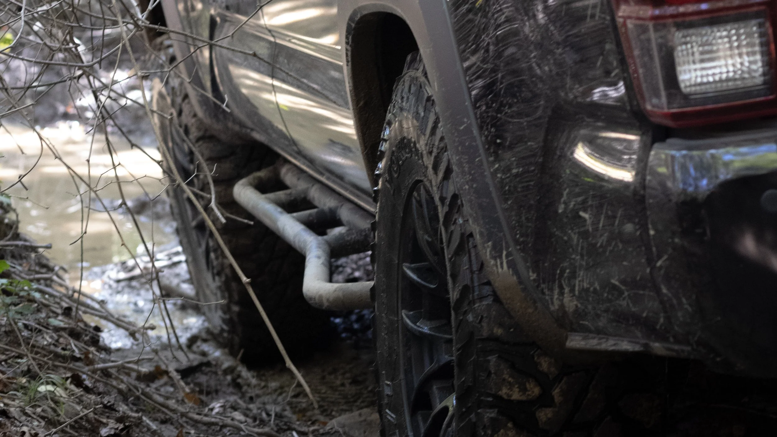 Cali Raised LED Step Edition Rock Sliders Review | Overlandaholic