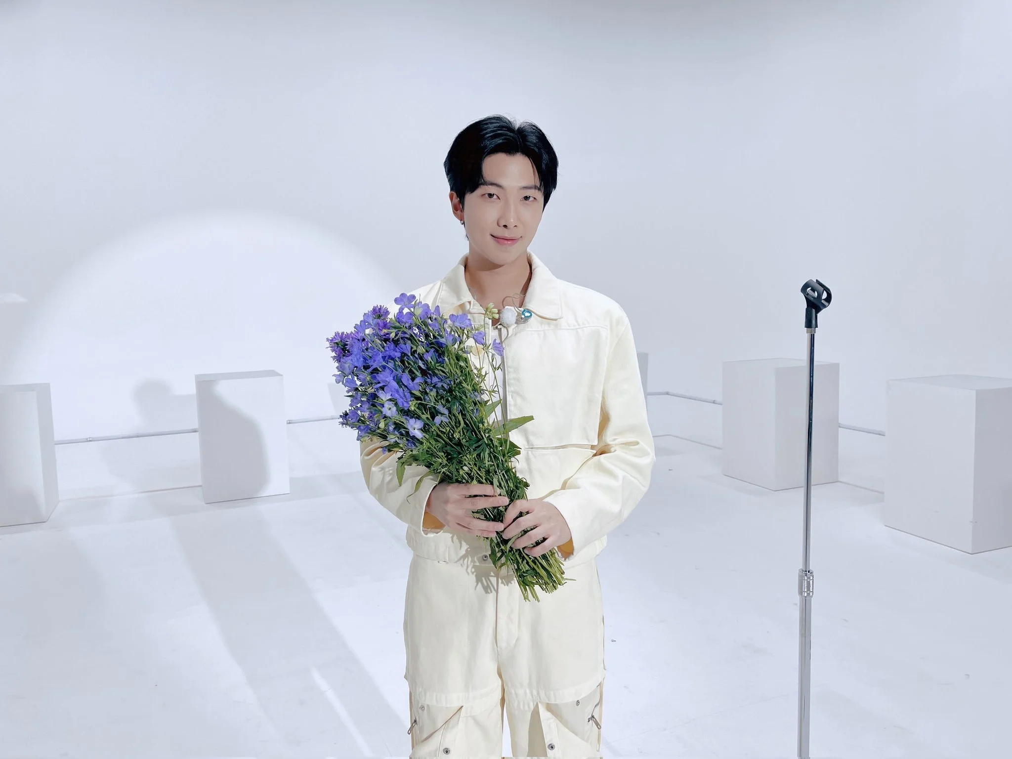 RM ‘Indigo’: The overriding theme of pure emotion, self reflection, and ...