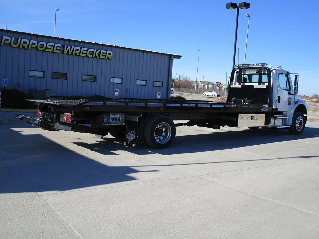 One Owner Auction - Purpose Wrecker Sales — Blackmon Auctions