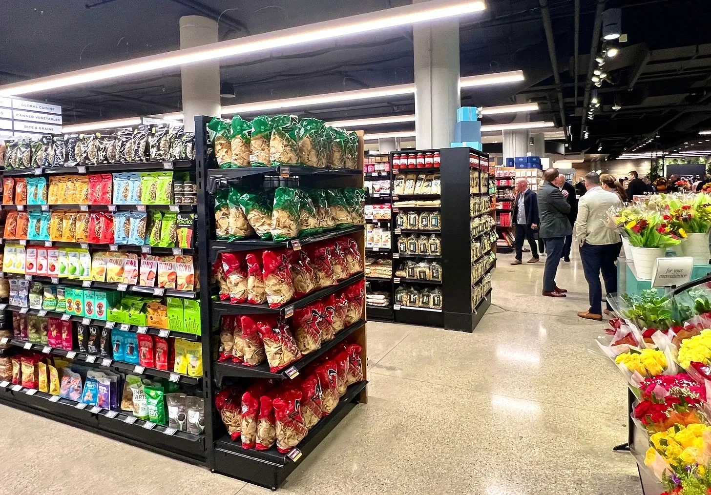 Dom's Doubles Up with Second Chicago Store