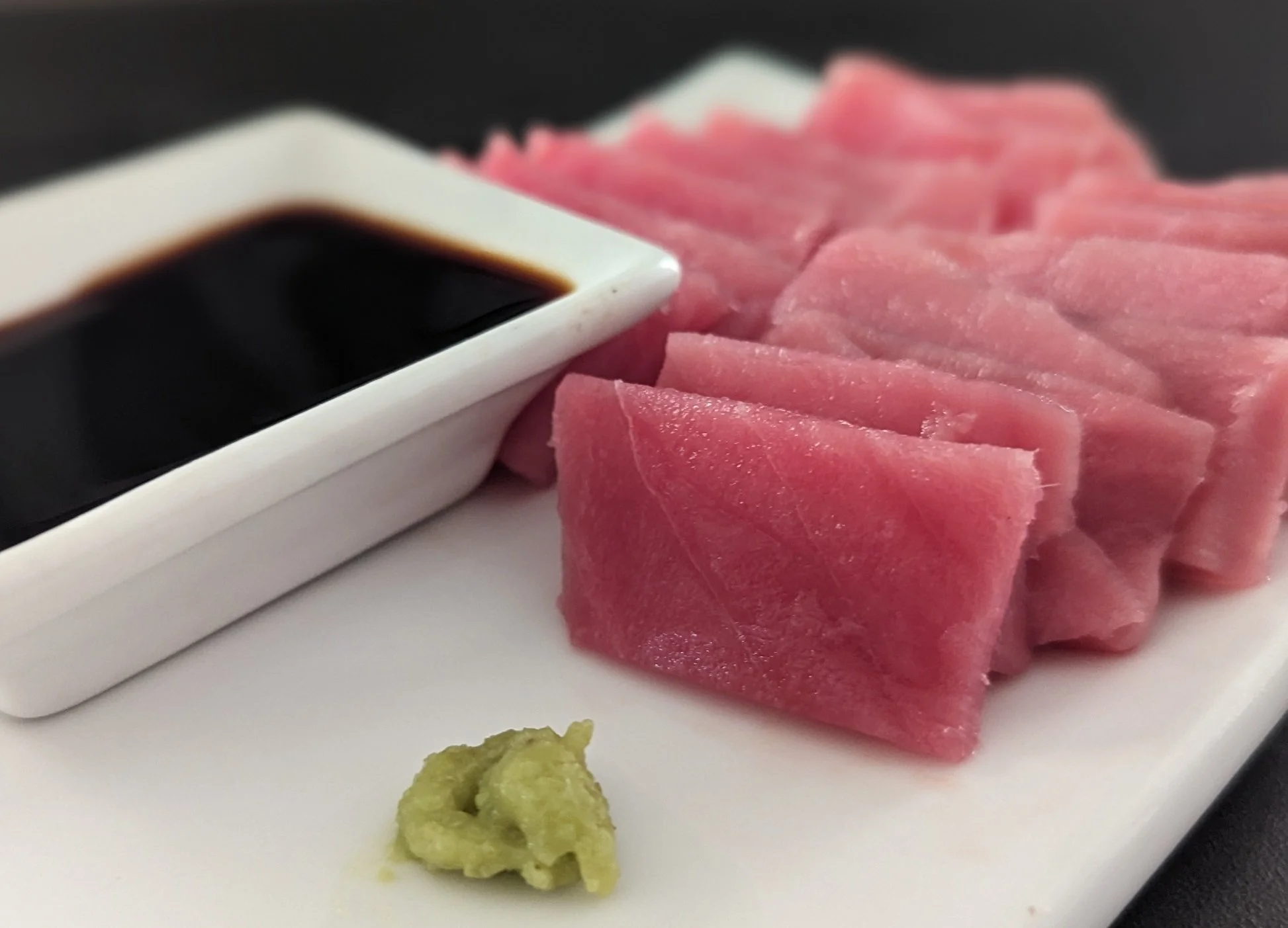 The Taste Bud: Eating Frozen Tuna, Salmon at Home, Sashimi-Style ...