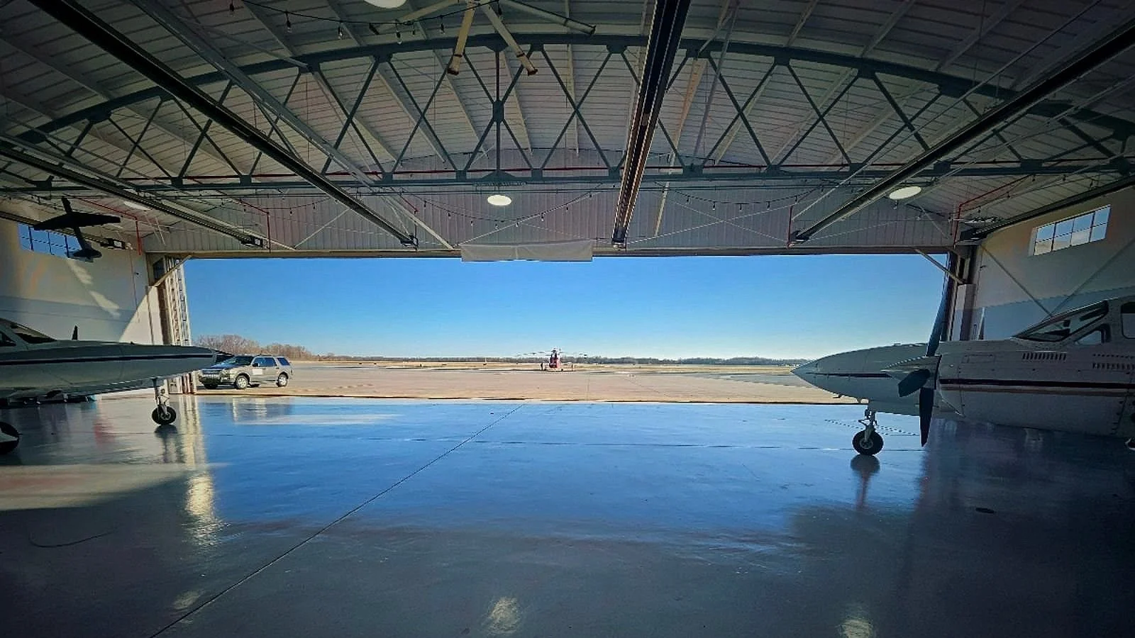 Hangar Storage, overnight aircraft storage, aircraft storage, storing ...