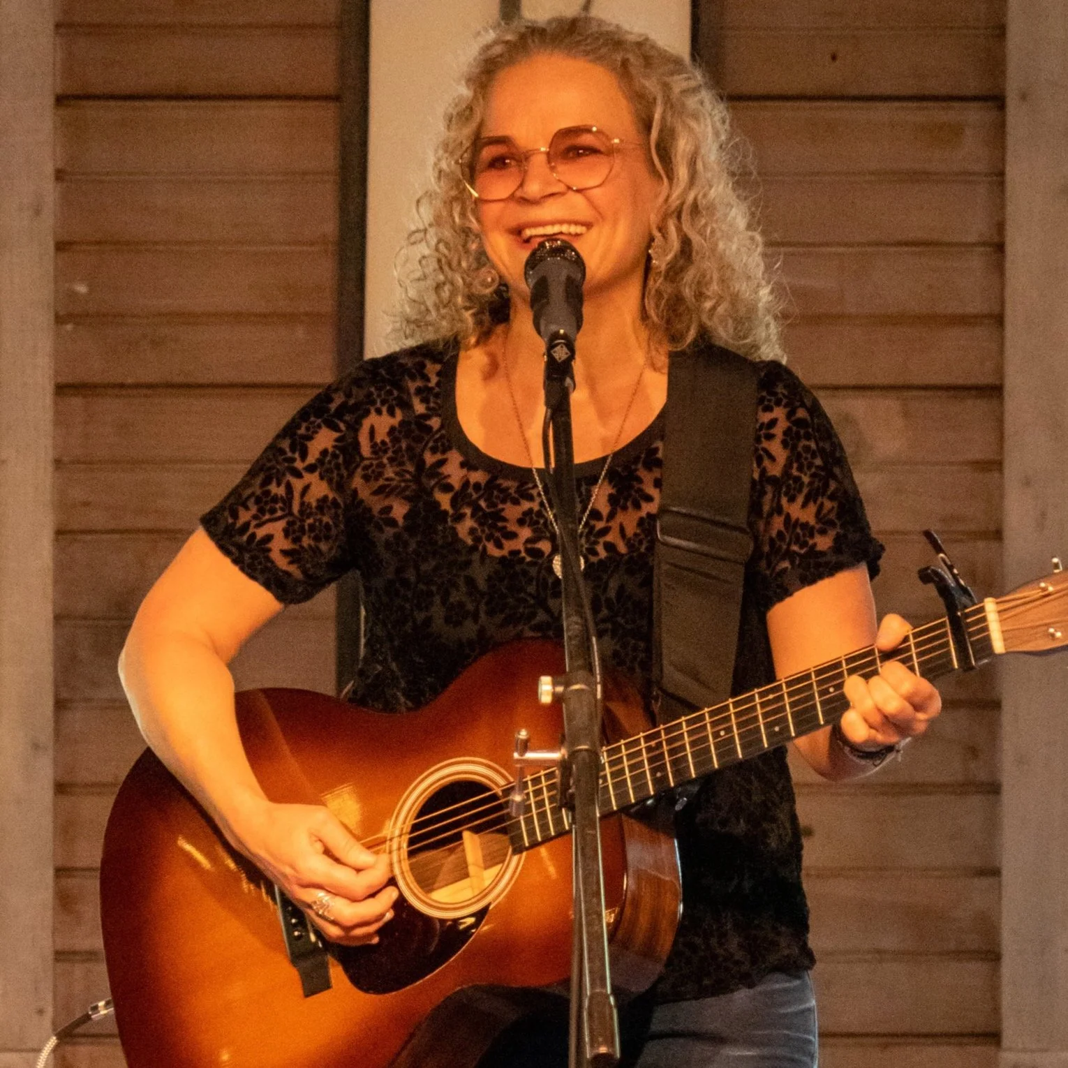 About — Lara Herscovitch