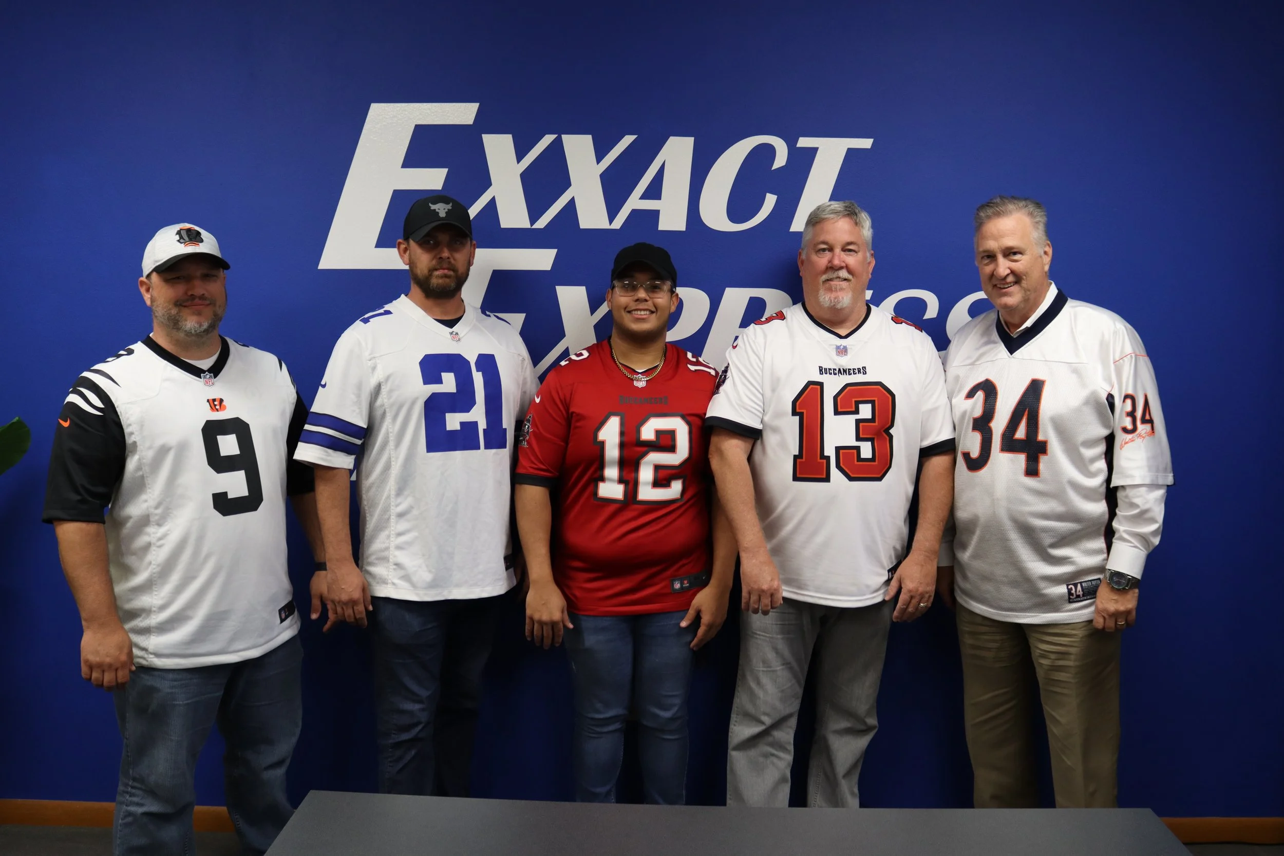 Exxact Express - Trucking Company