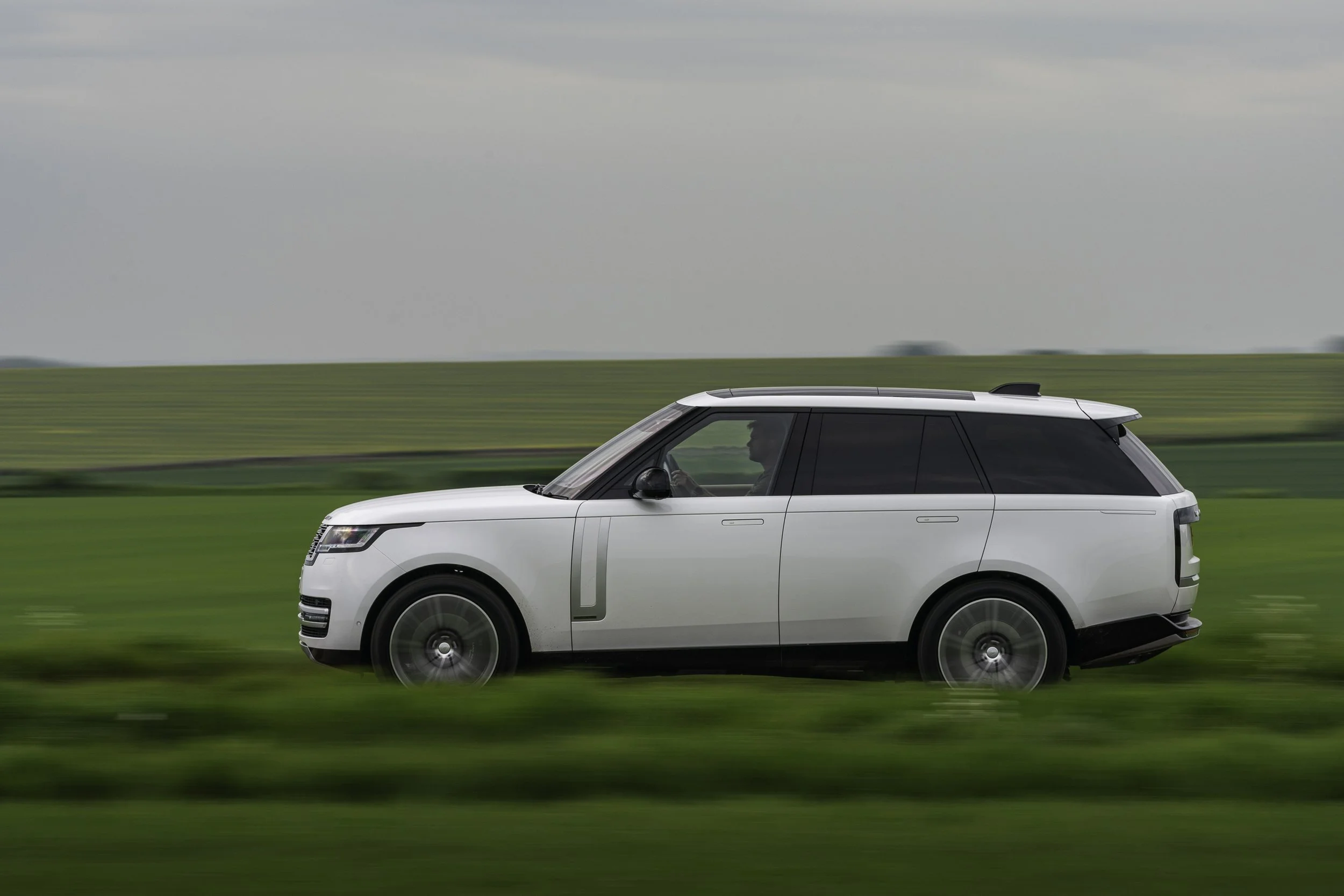 Review | The 5th Generation Range Rover Breaks Cover — Driven