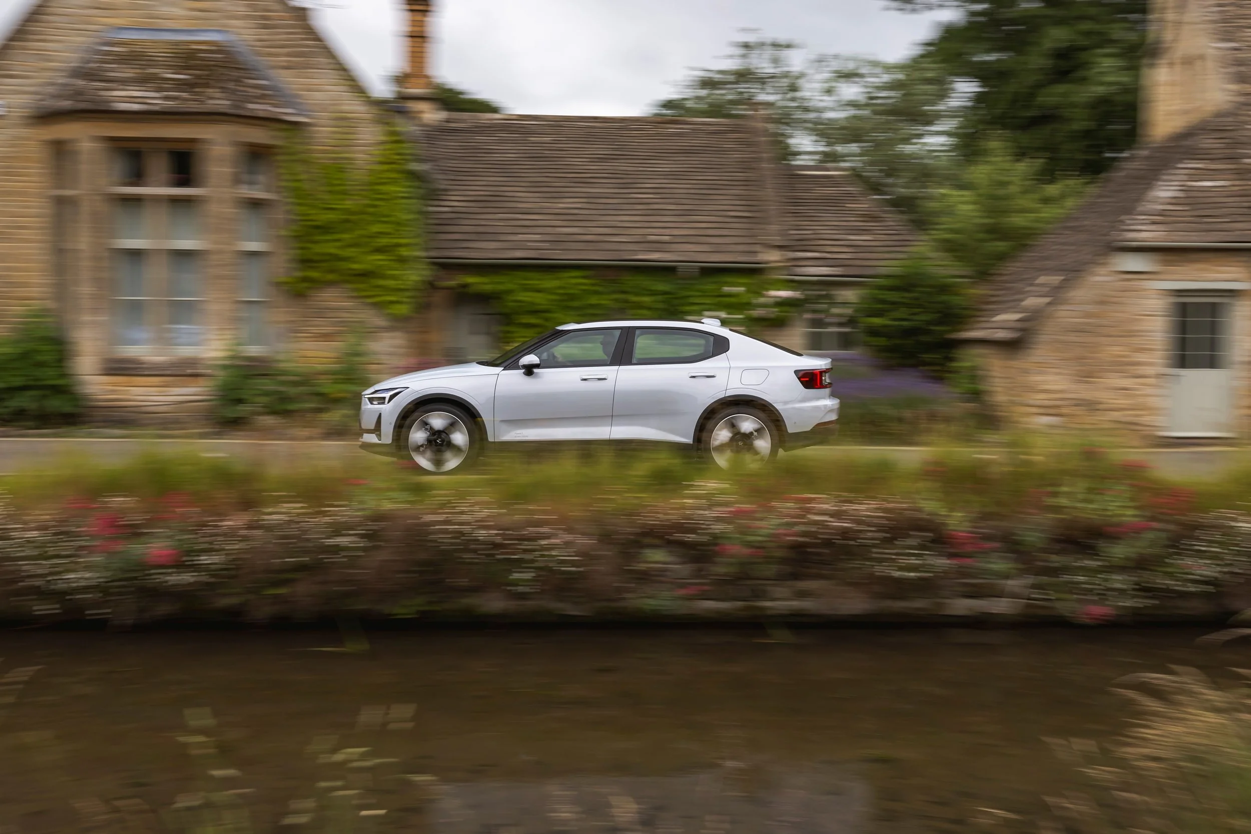 REVIEW | Polestar 2 - To Infinity and Beyond — Driven