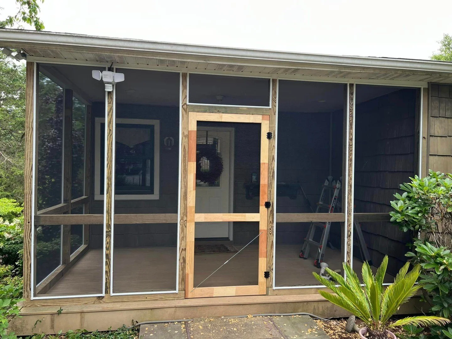 SCREENEZE | No-Spline Screen Porch Systems