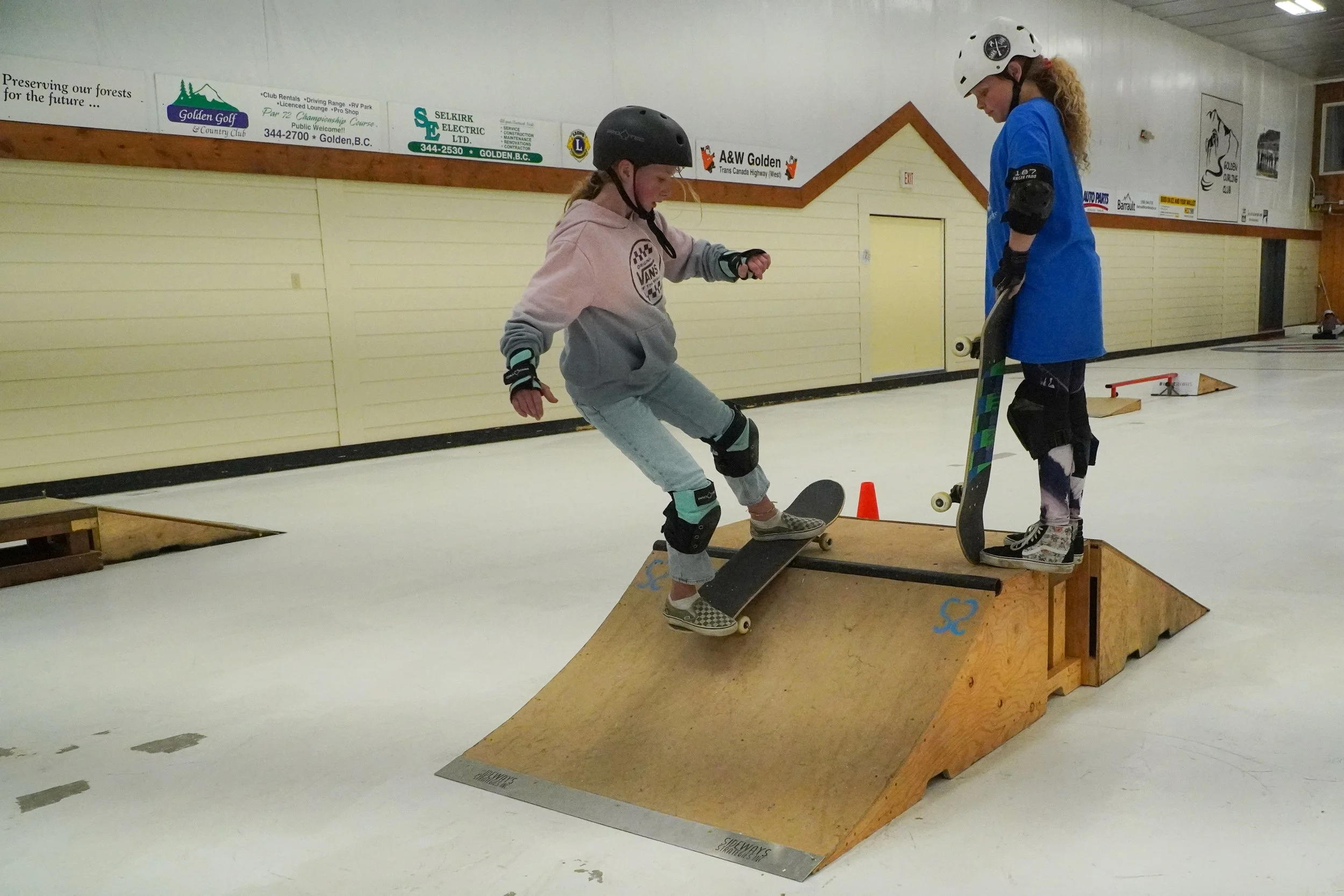 Beginner Skateboard Course for girls — Sideways Strategies Inc ...