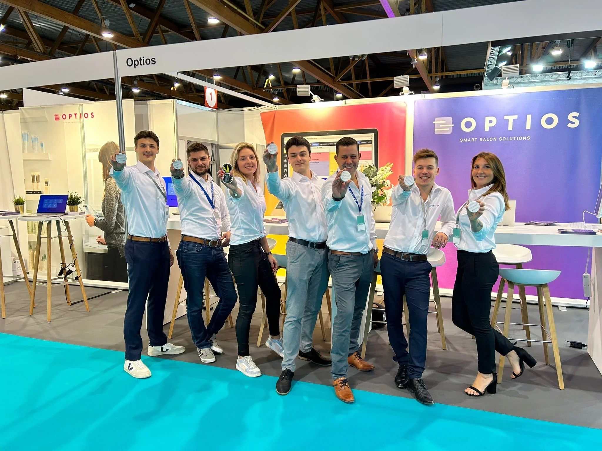 Contacteer ons — Optios - De alles-in-één oplossing voor jouw salon.