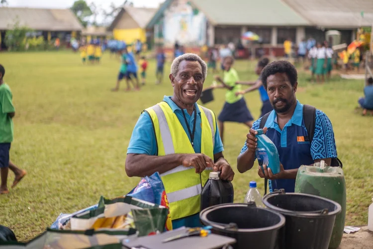 Epauto Adventist Senior Secondary School Students and Teachers Lend a ...