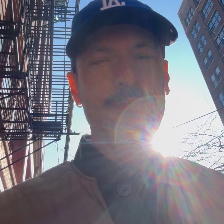 Davin Youngs | Singer, Sound Healer, Keynote Speaker | Chicago, IL, USA