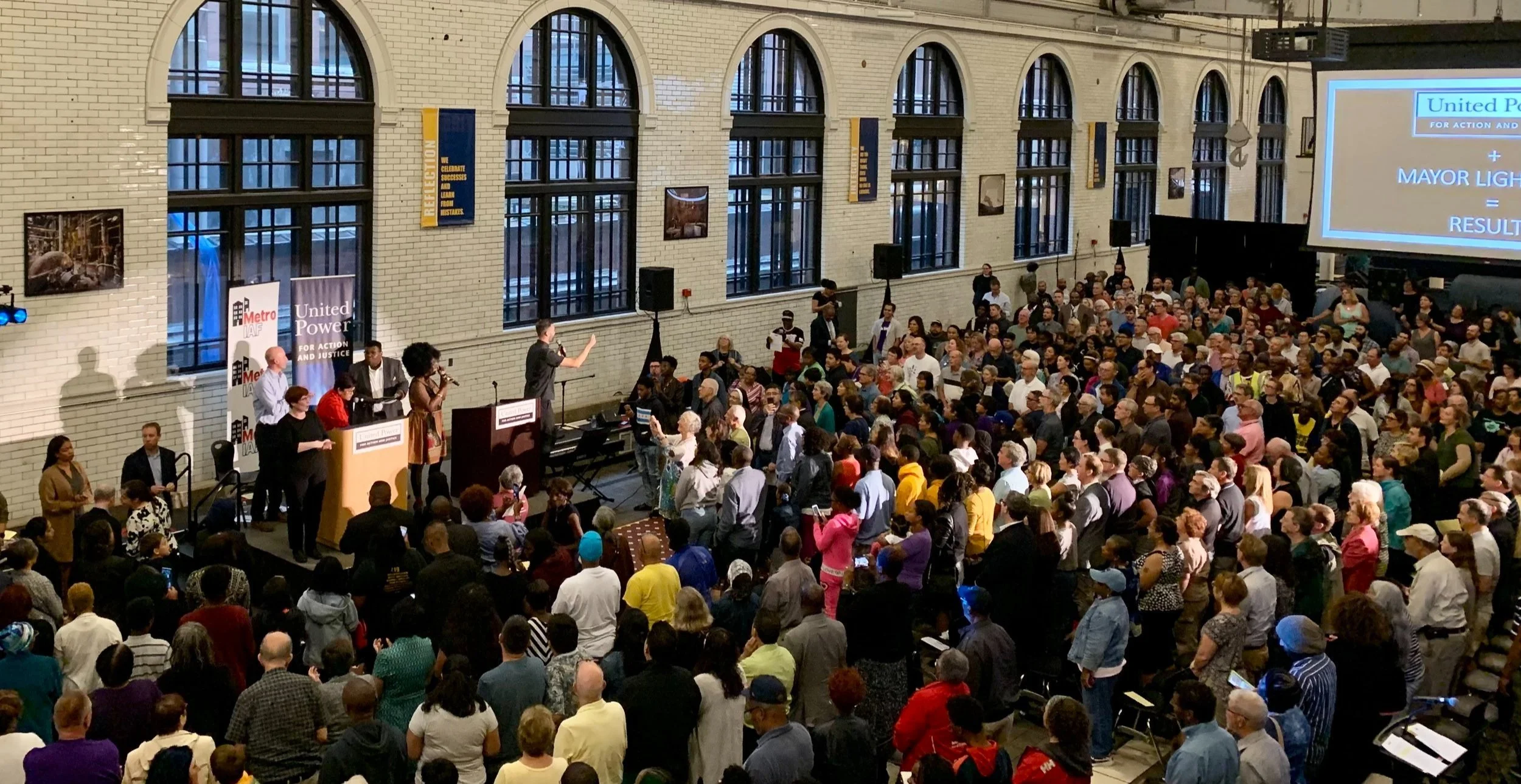 Davin Youngs | Singer, Sound Healing Artist, Voice Coach | Chicago, IL, USA