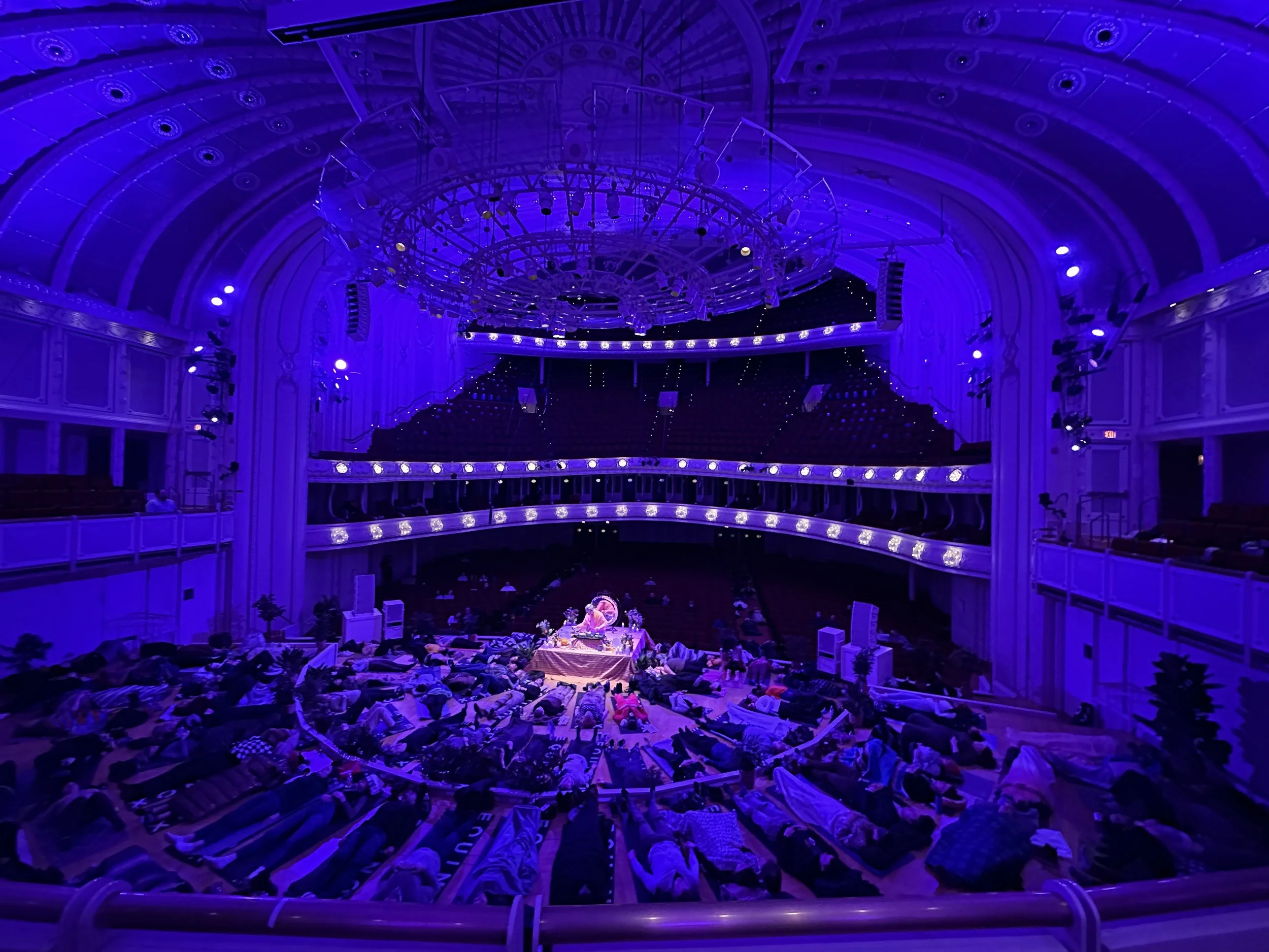 Davin Youngs | Singer & Sound Healer | Chicago, IL, USA