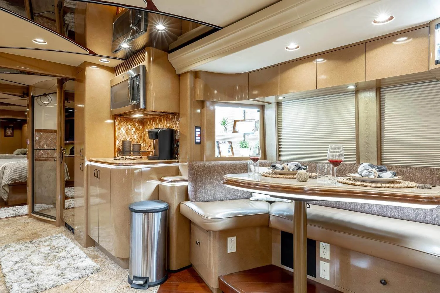 Home | JLH Coachworks