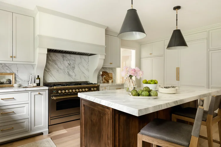 Timeless Charm — No. 17 — remont construction