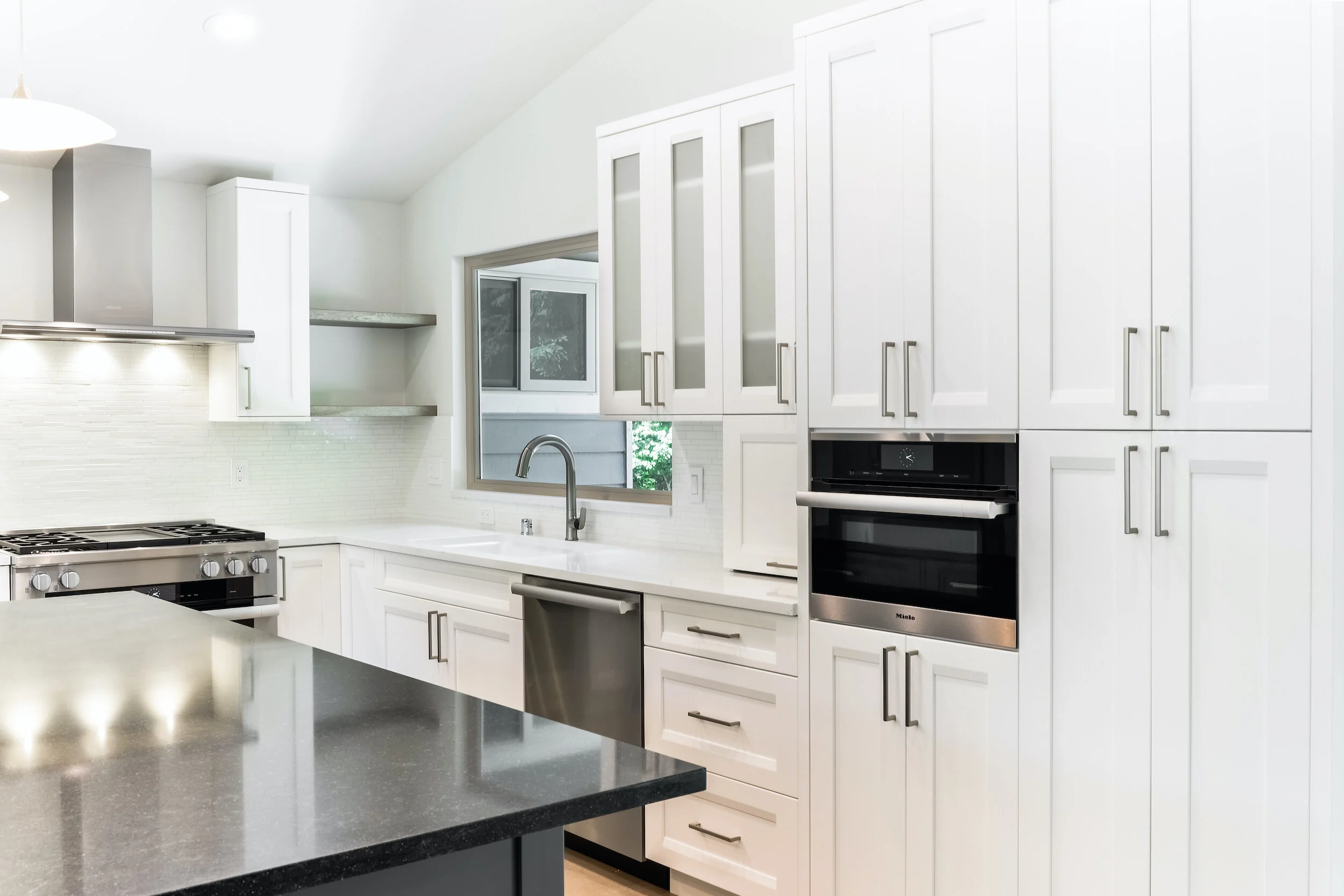Redmond Renovation — No. 1 — remont construction