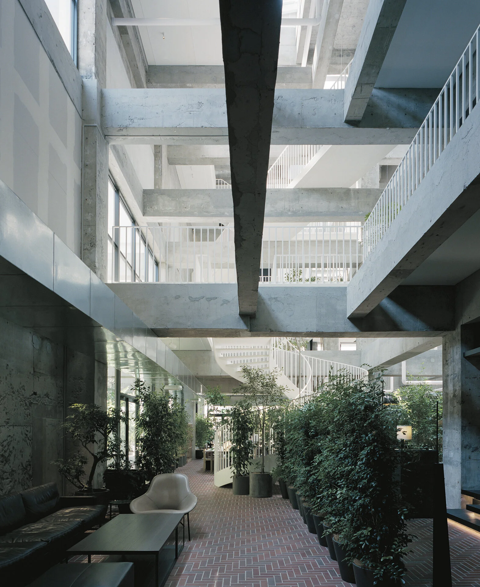 Shiroiya Hotel — KATSU TANAKA Photography