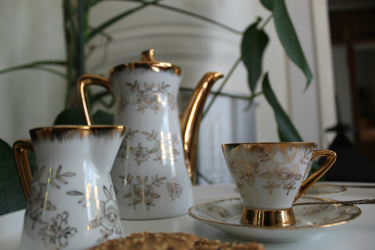 Rediscovering Vintage Coffee and Tea Sets — Vintage Virtue