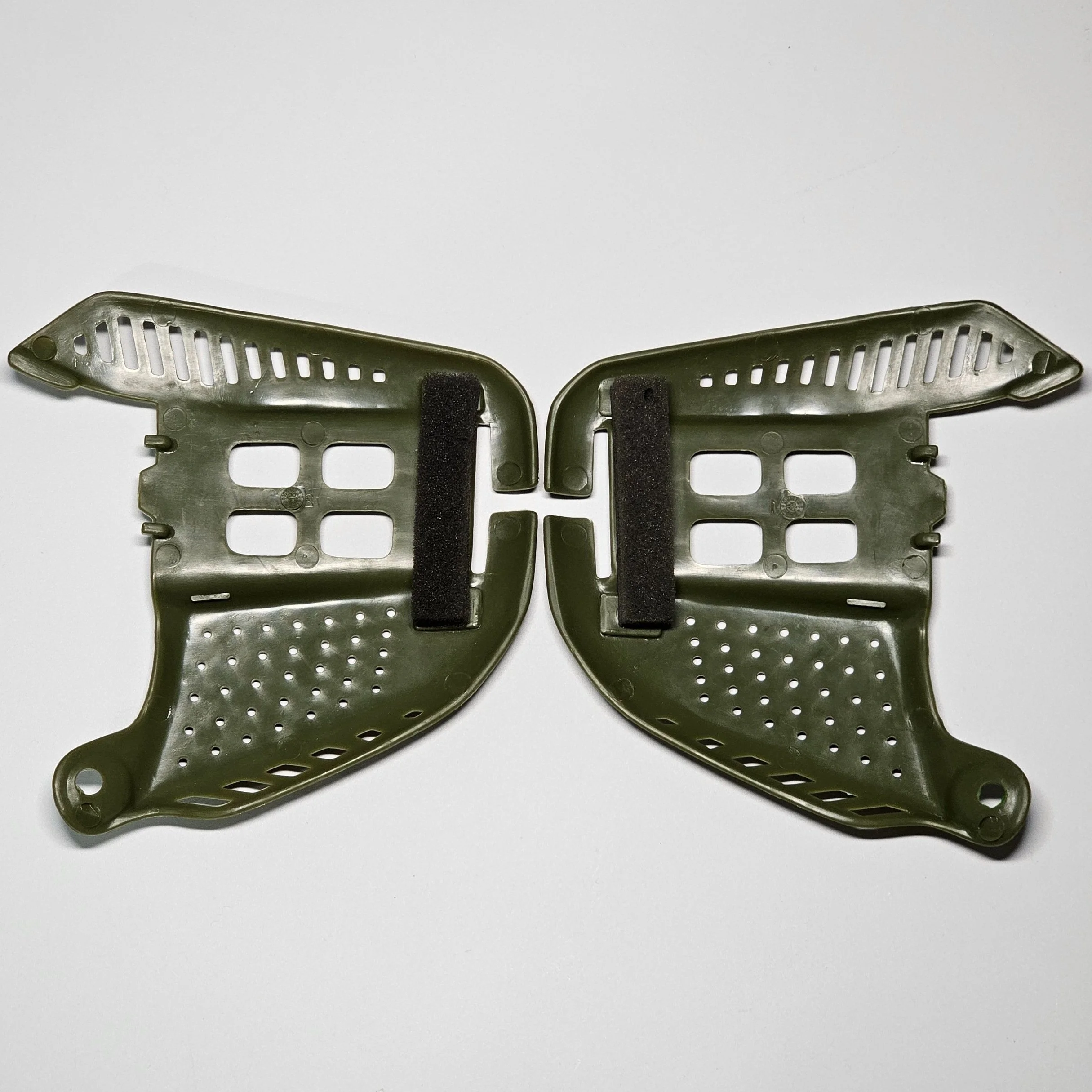 JT - New GI era Misfit Revo 3.0 Proflex ears with hardware included ...