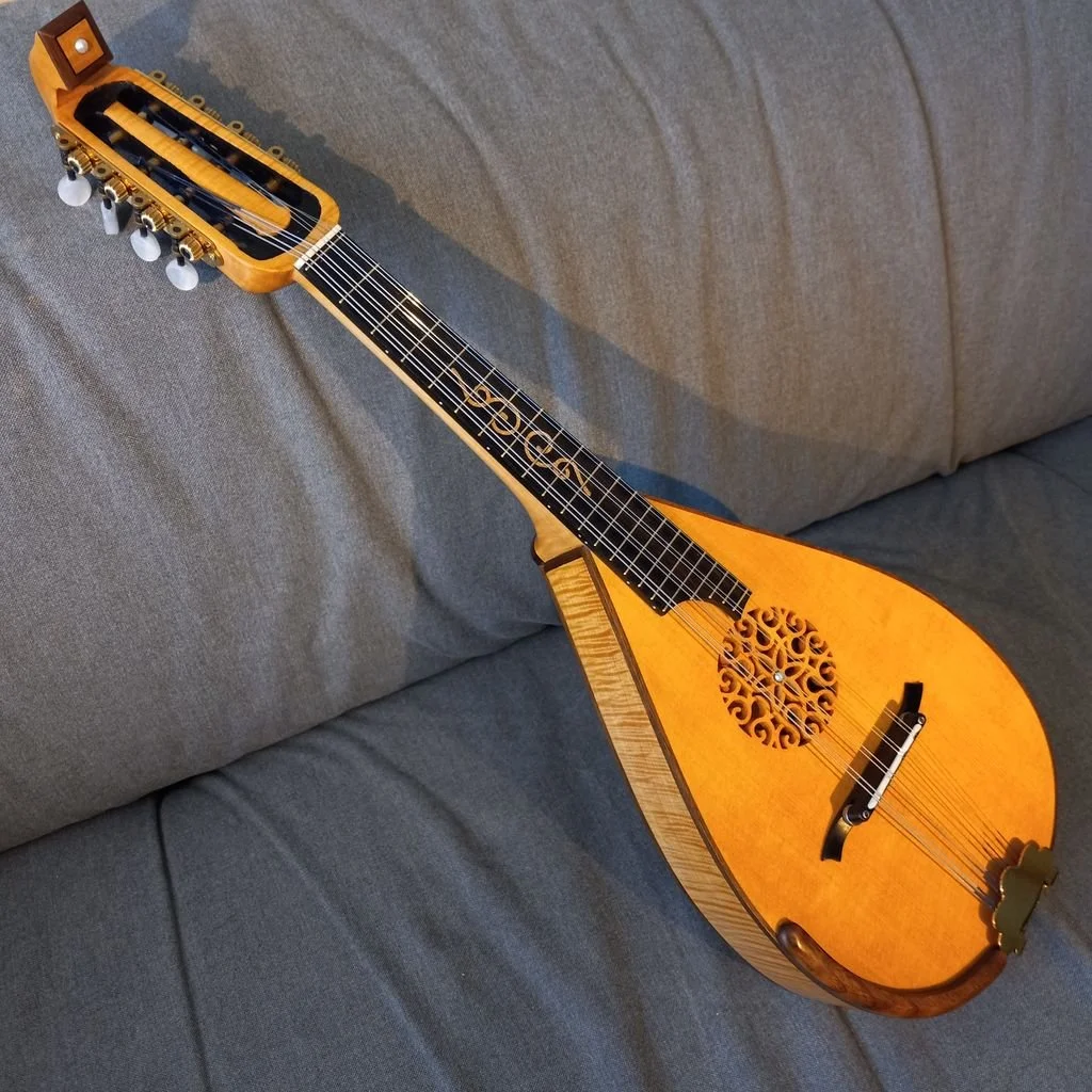Mandolin — Y. Stern String Instruments