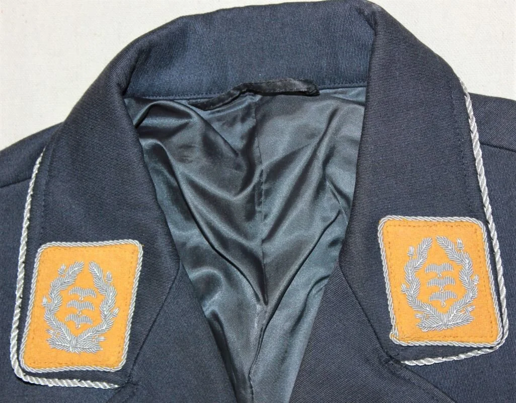 Colonel Klink & Sergeant Shultz (Hogans Heros): — The Military Mark