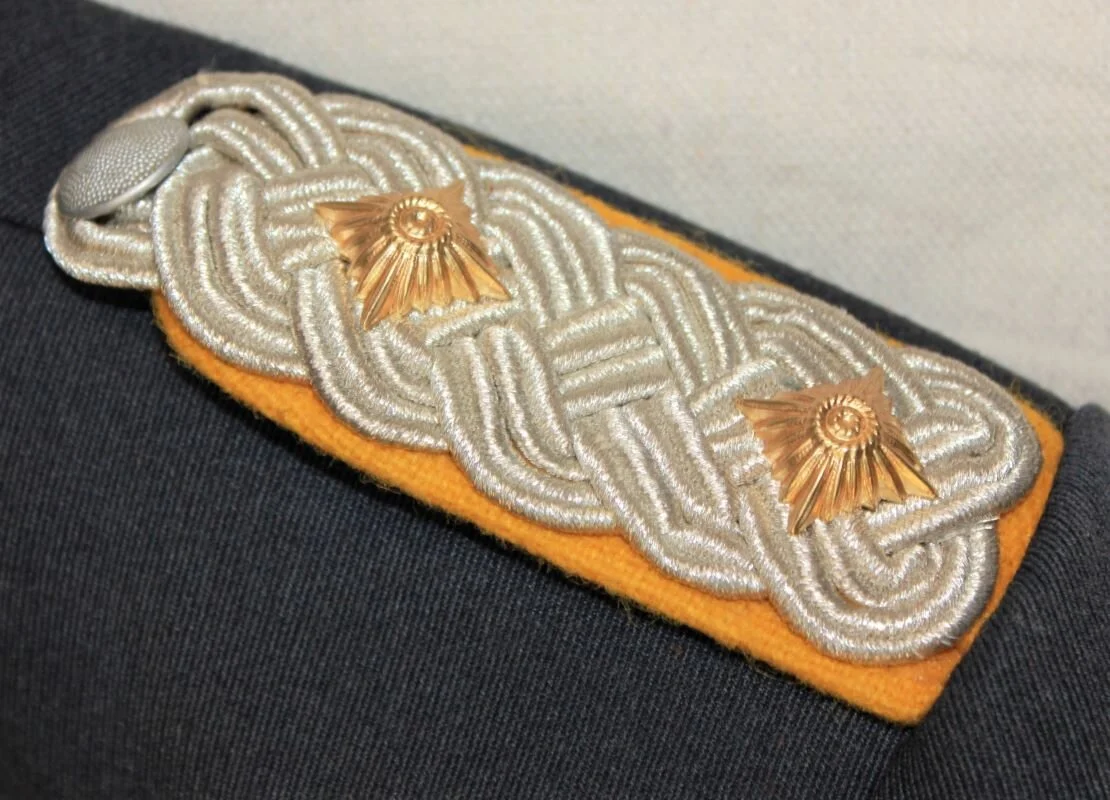 Colonel Klink & Sergeant Shultz (Hogans Heros): — The Military Mark