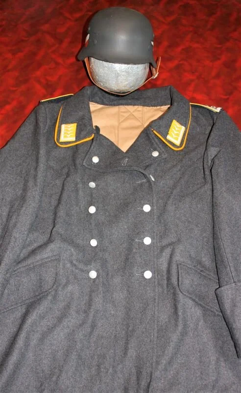 Colonel Klink & Sergeant Shultz (Hogans Heros): — The Military Mark