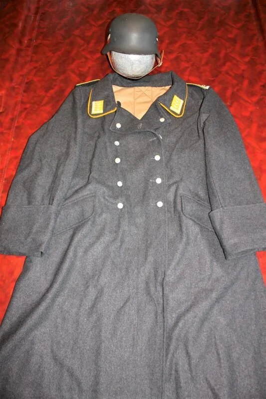 Colonel Klink & Sergeant Shultz (Hogans Heros): — The Military Mark