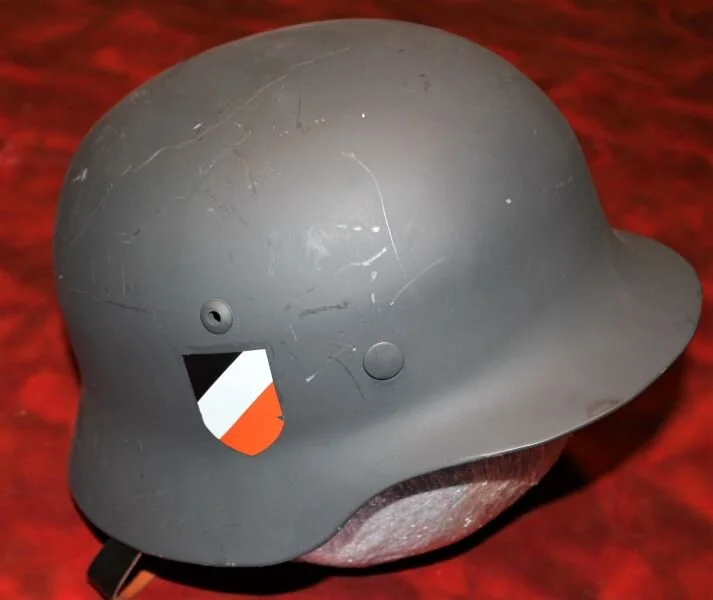 Colonel Klink & Sergeant Shultz (Hogans Heros): — The Military Mark