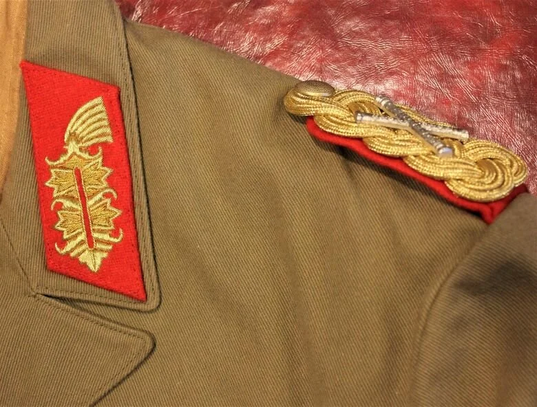Heer Generals: — The Military Mark