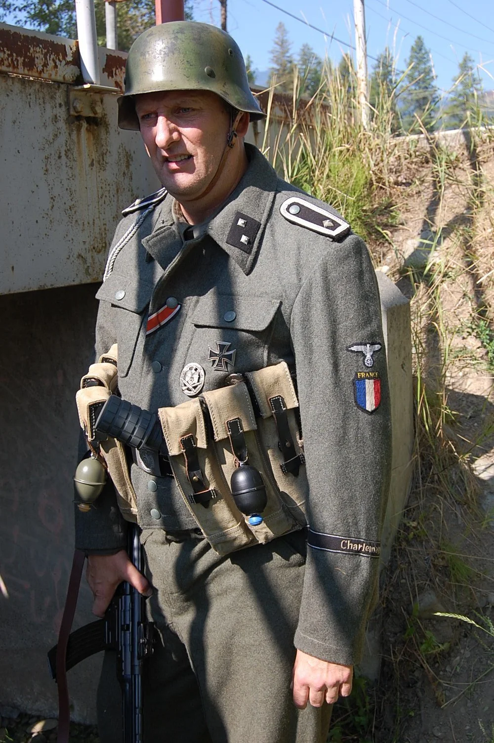 Waffen-SS Foreign Volunteers: — The Military Mark