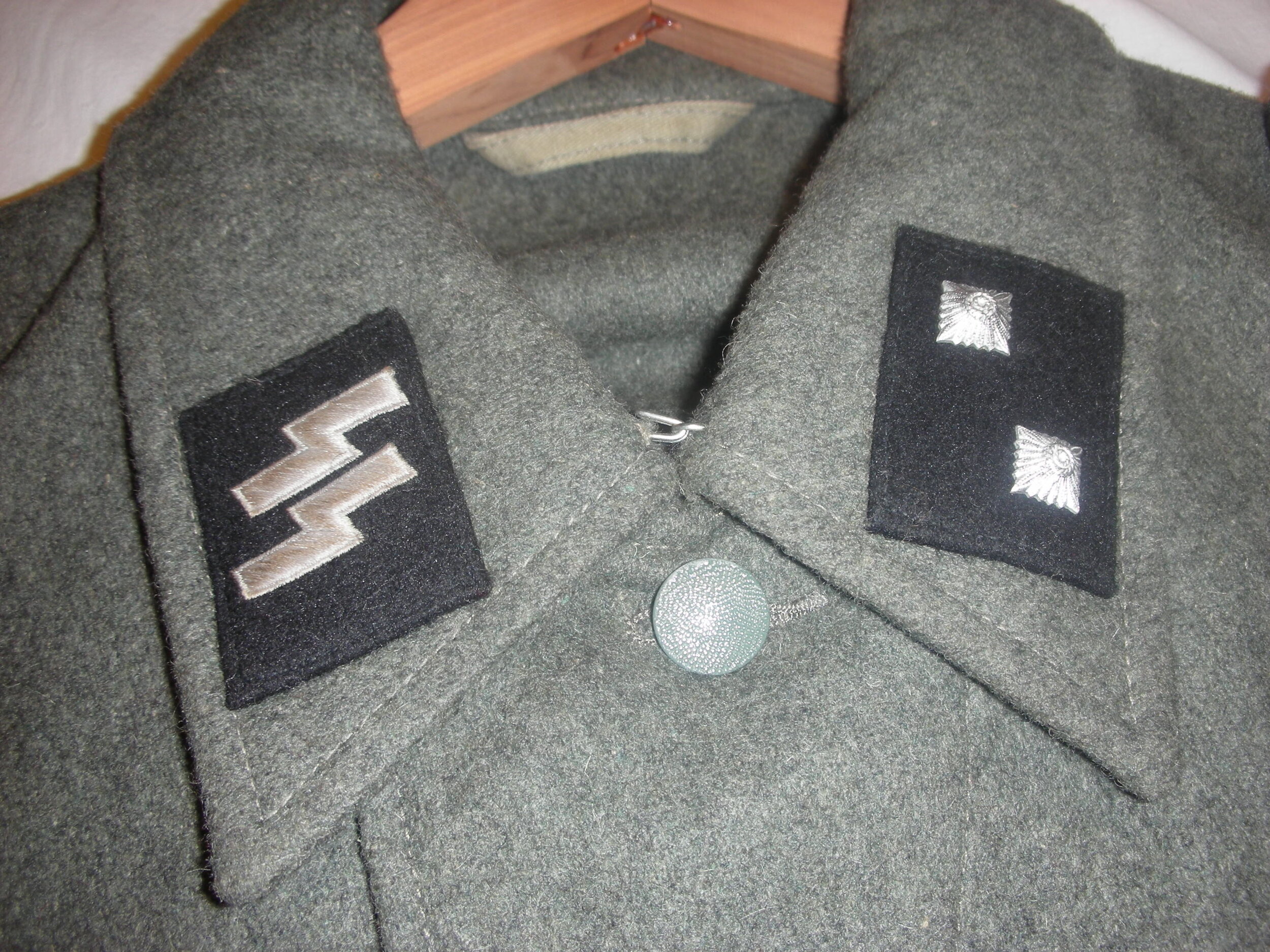 Waffen-SS Foreign Volunteers: — The Military Mark