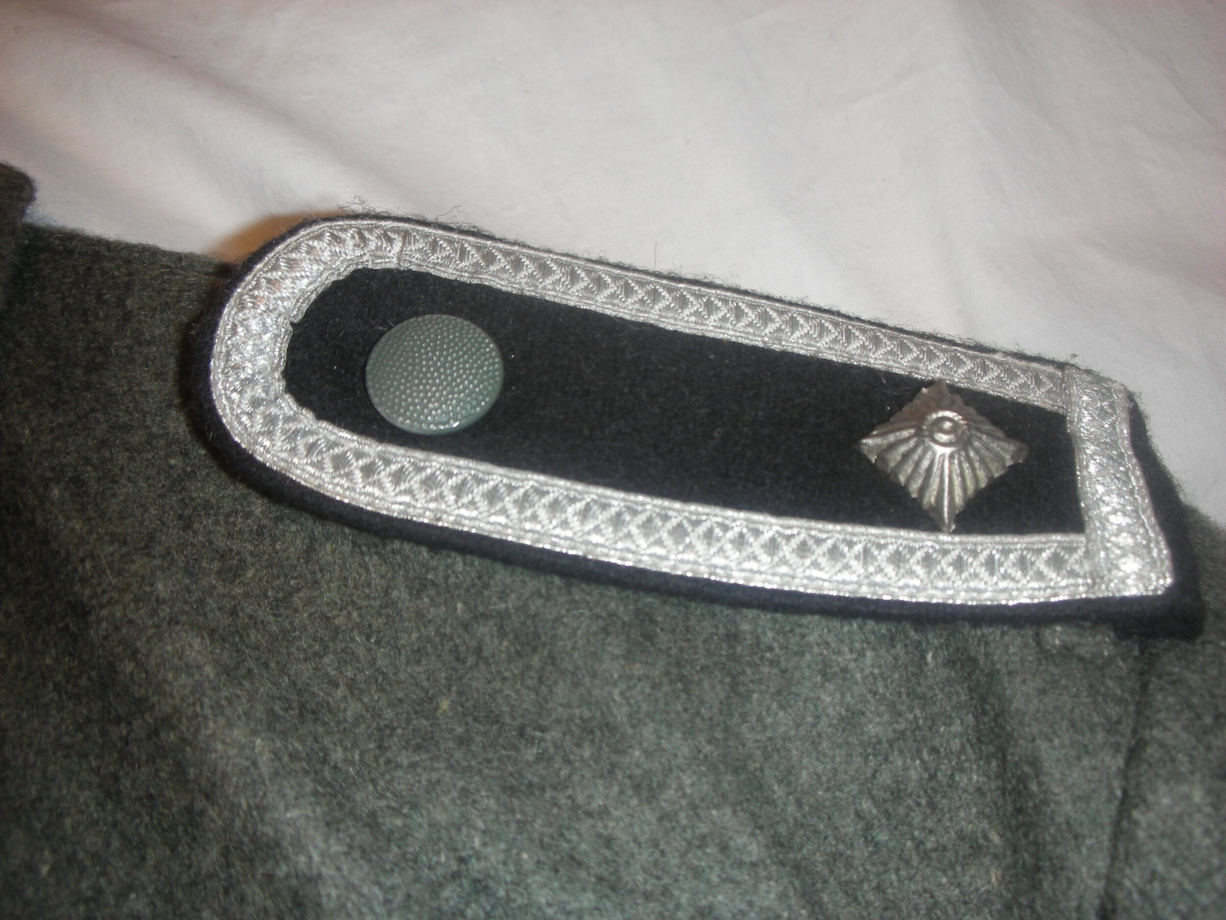 Waffen-SS Foreign Volunteers: — The Military Mark