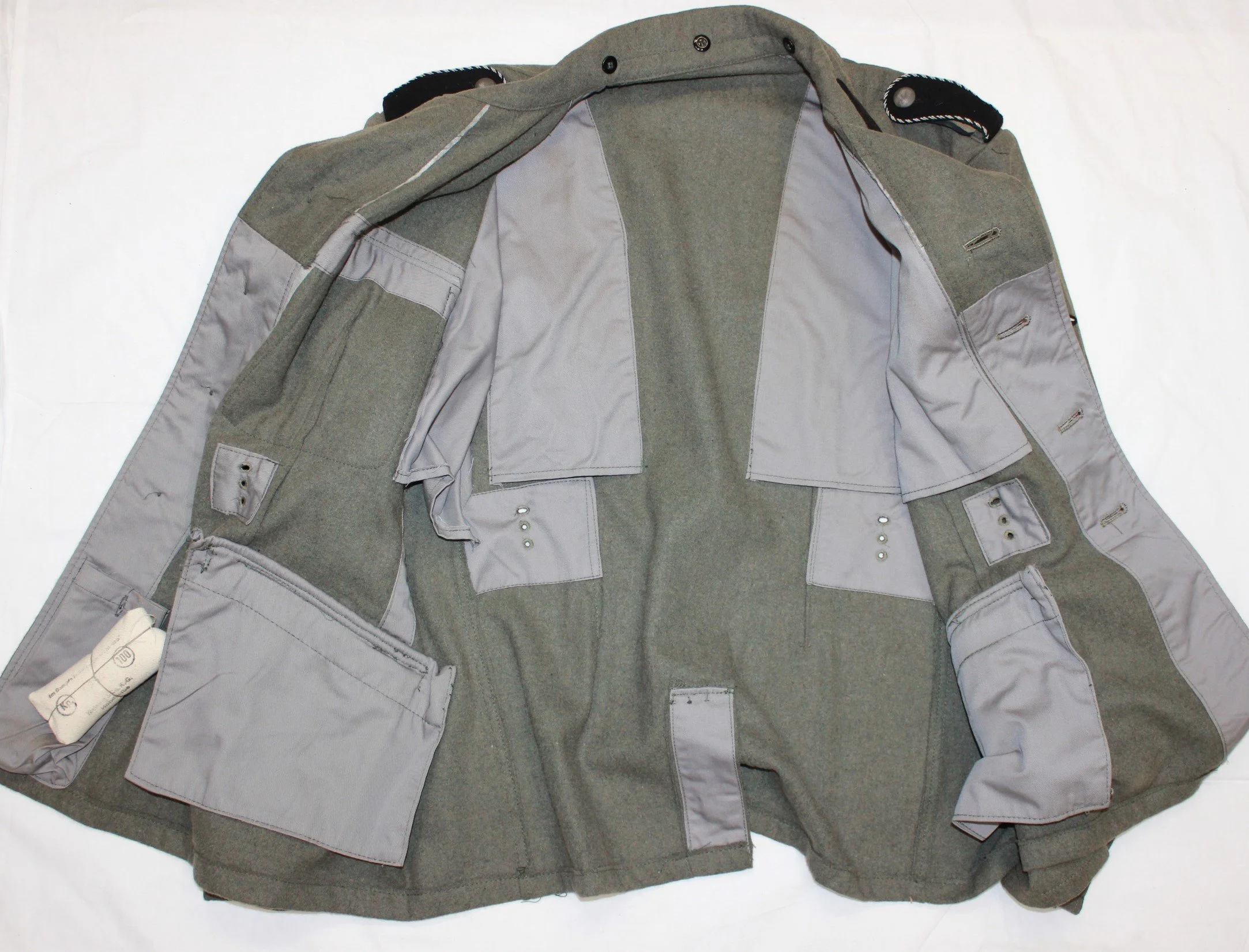 ‘Germania’ 9th SS Regiment: — The Military Mark