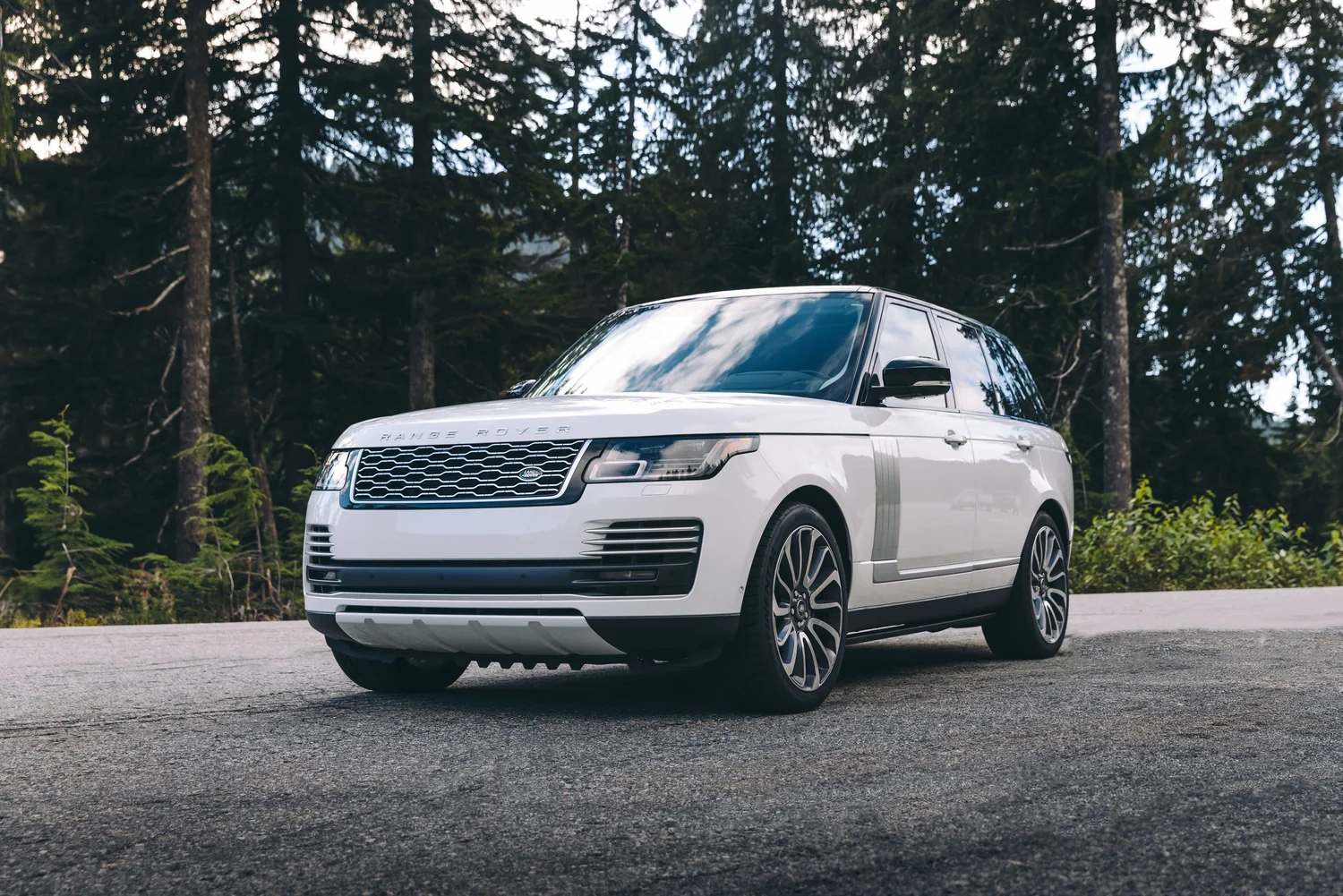 Range Rover Autobiography SUV rental in Vancouver, Canada — ZEROSA ...