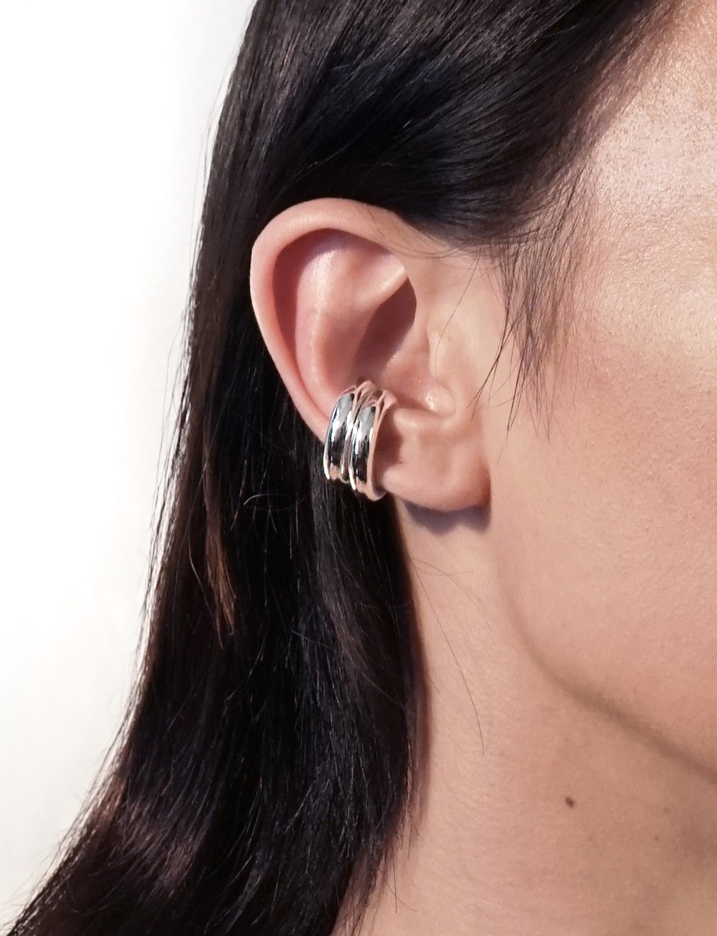 Prince Albert Earring Platinum — KISKA LAB