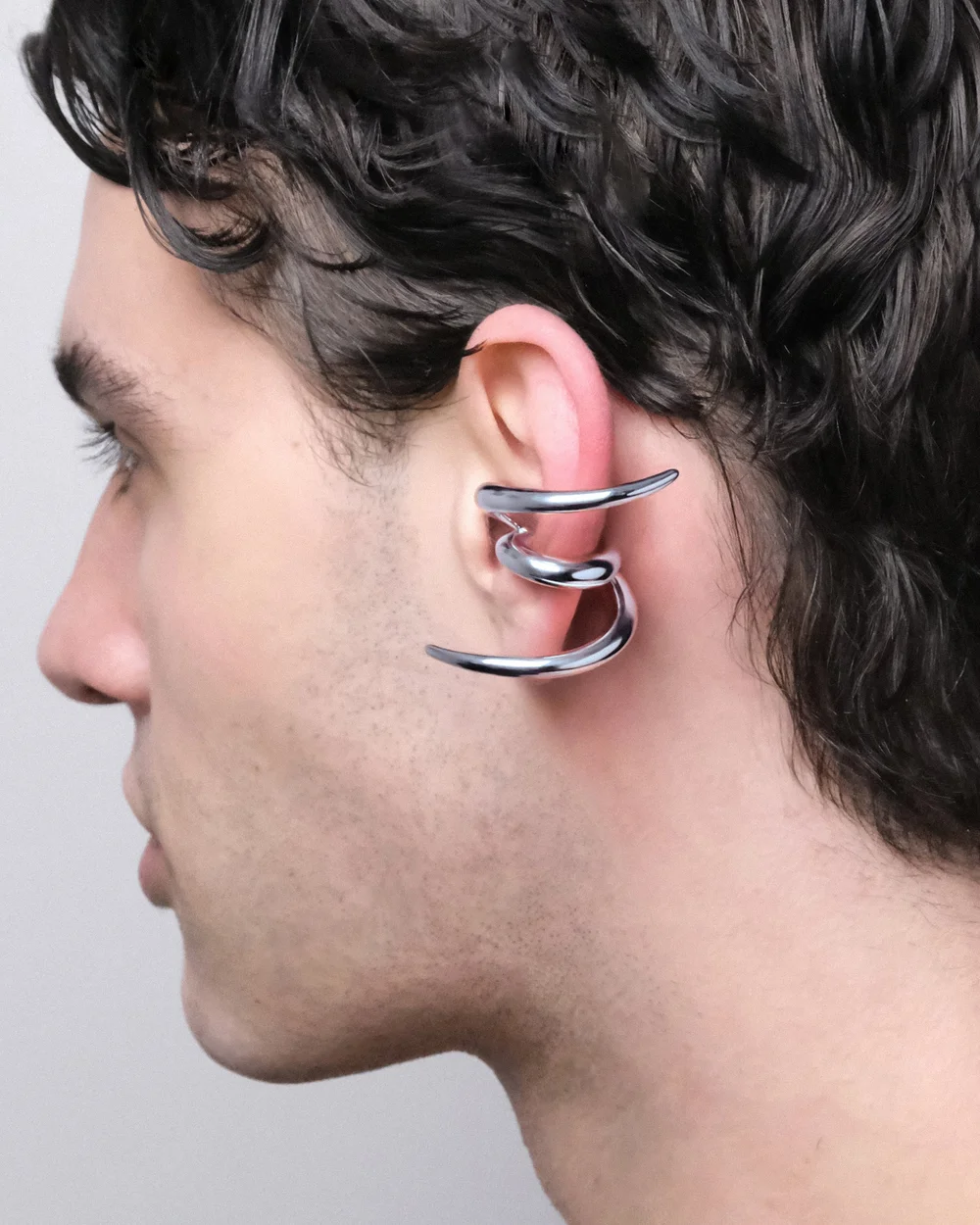 Prince Albert Earring Platinum — KISKA LAB