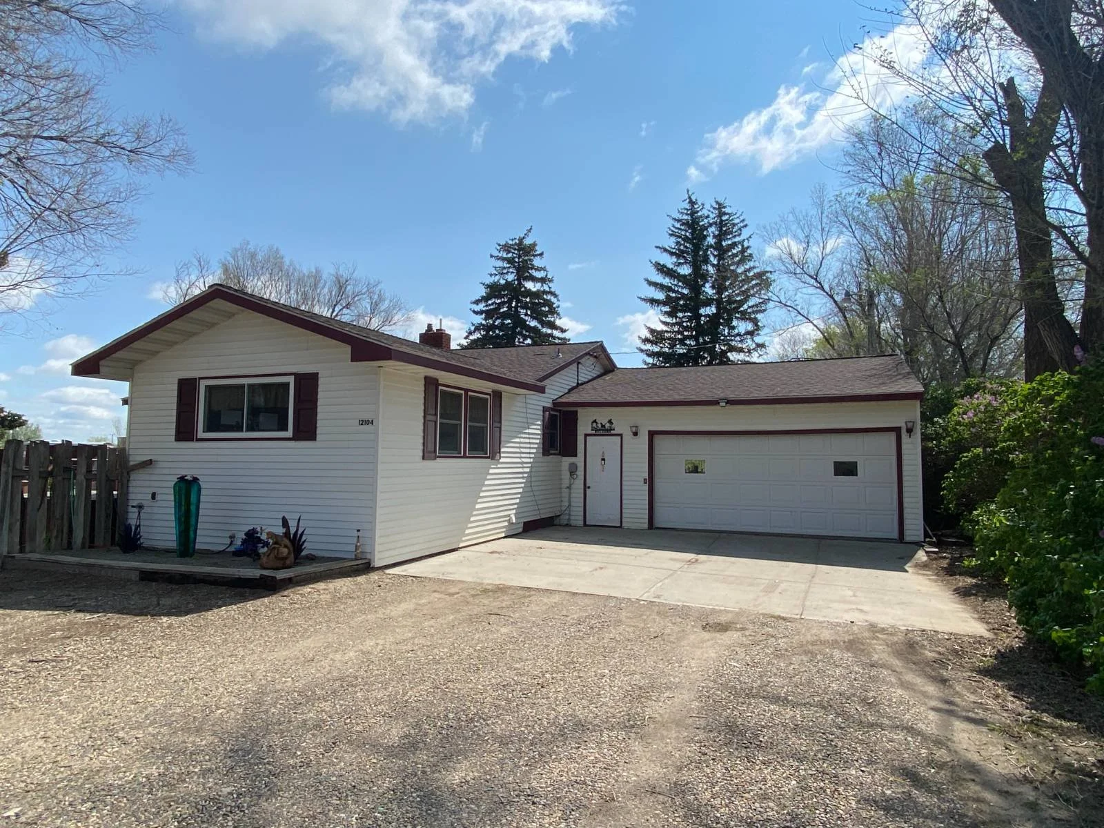 Residential Listings — 406 East Realty