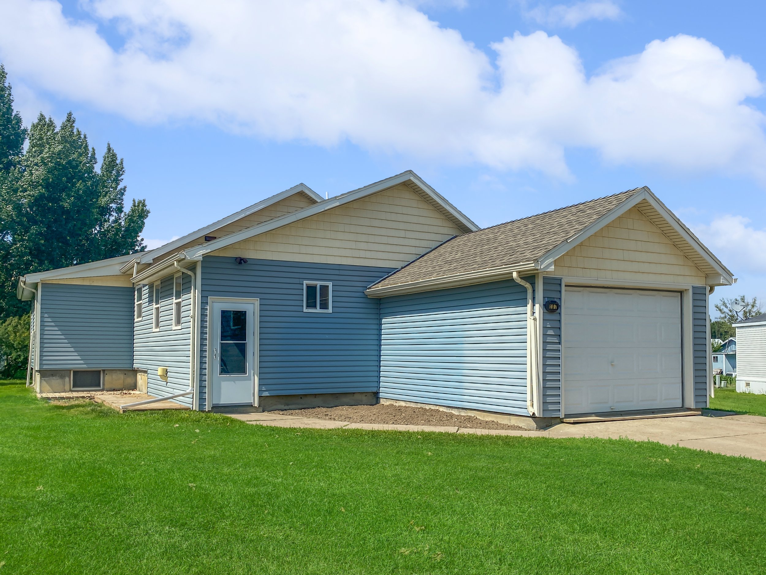 Residential Listings — 406 East Realty