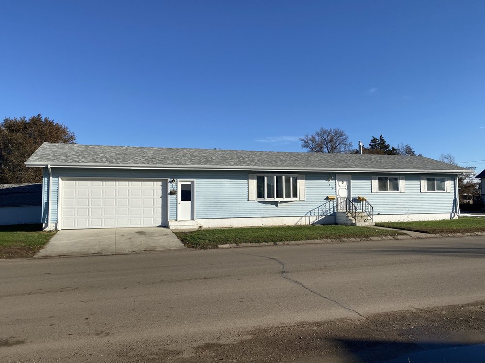 516 9th Ave. SW Sidney Montana — 406 East Realty
