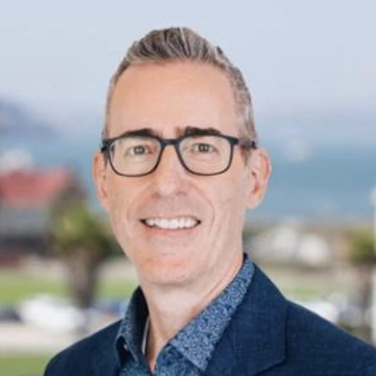 Team 1 — VeraScore : An entirely new approach to scoring consumers.