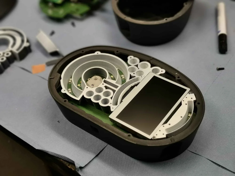 Yazaki - Tachometer — Designmachine