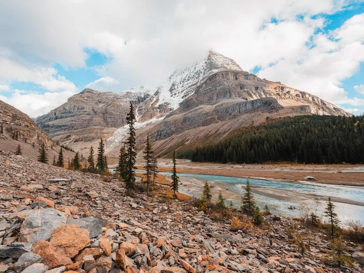 Backpacking the Berg Lake Trail | Mount Robson Hiking Guide — Skye Stoury