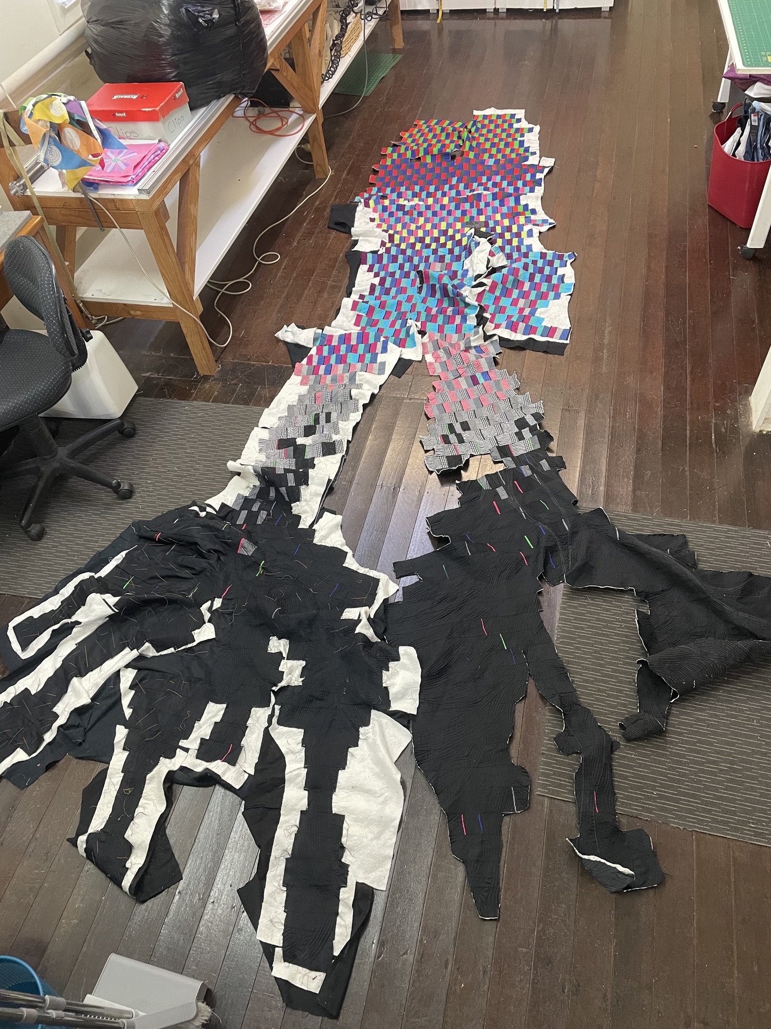 LIQUID TELEVISION — Antony Perring - Made in Yamba quilt pattern art ...