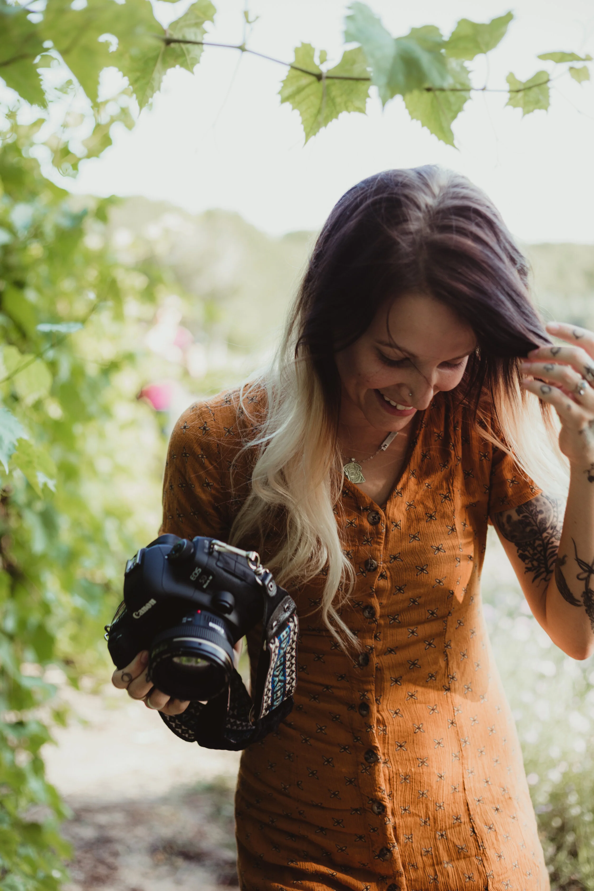 About 1 — Photography by Sam Vaughn from Bird of Paradox Studios