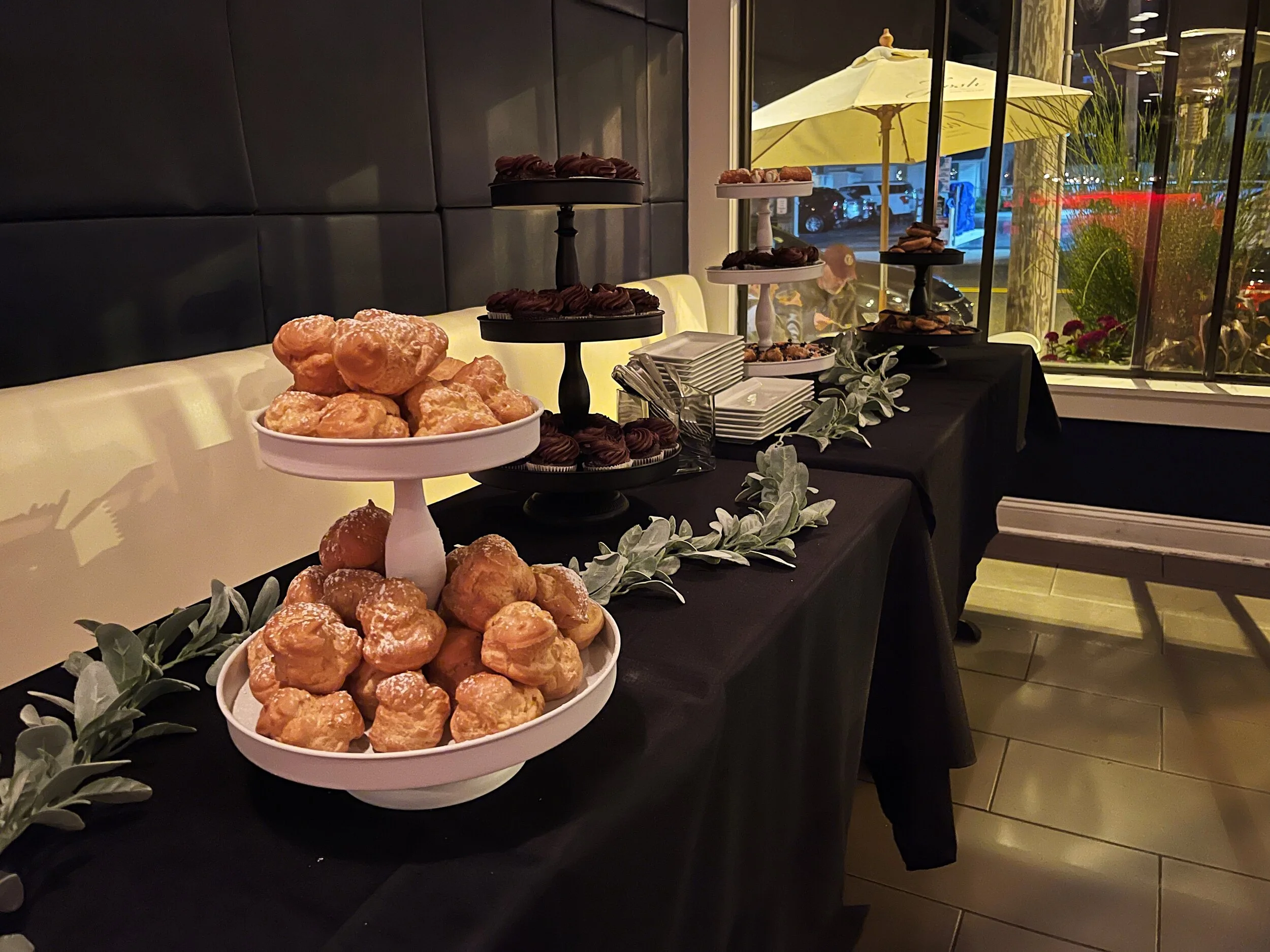 Contact 3 — Johnny's Cafe