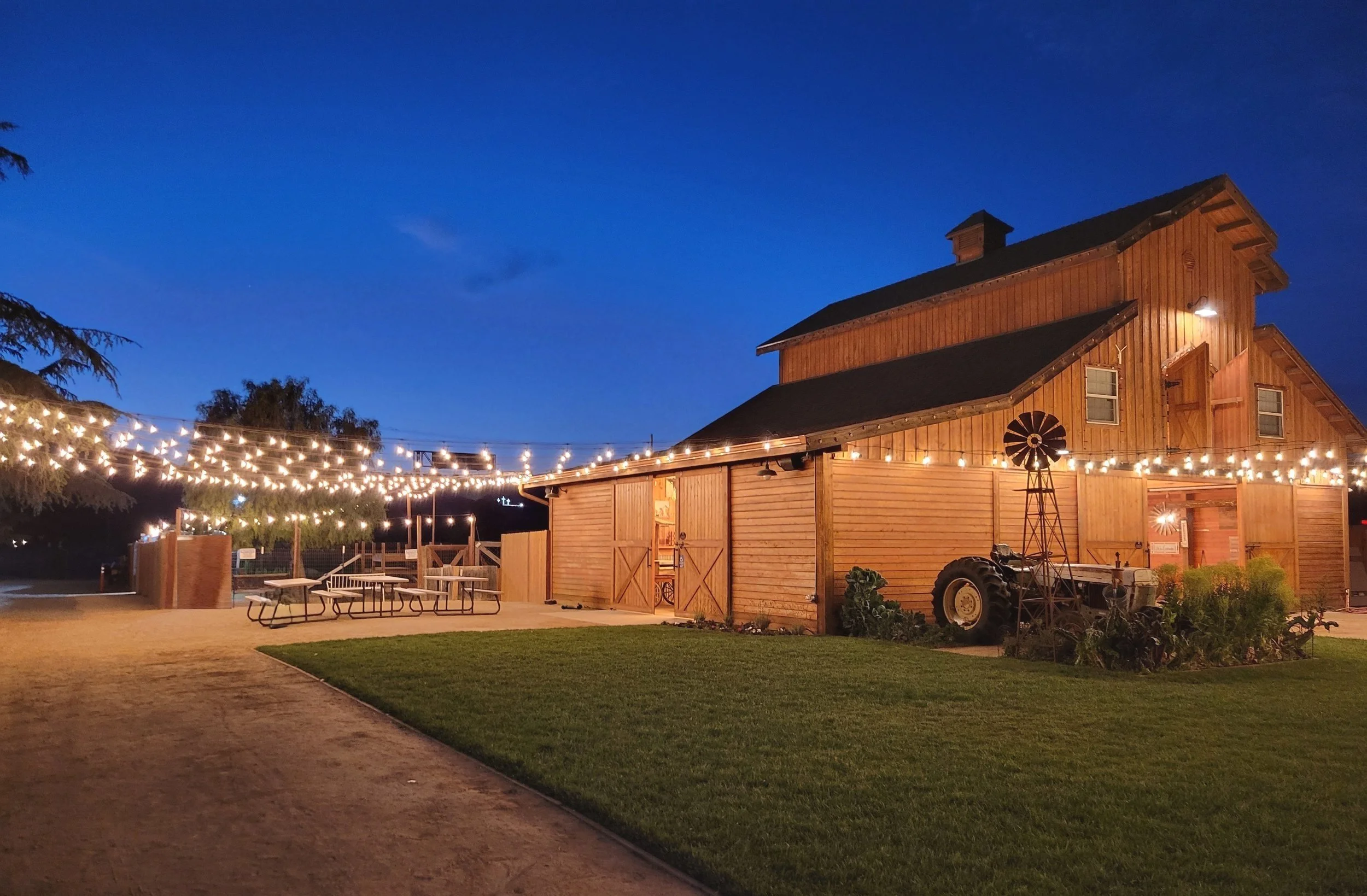 Farmakis Farms