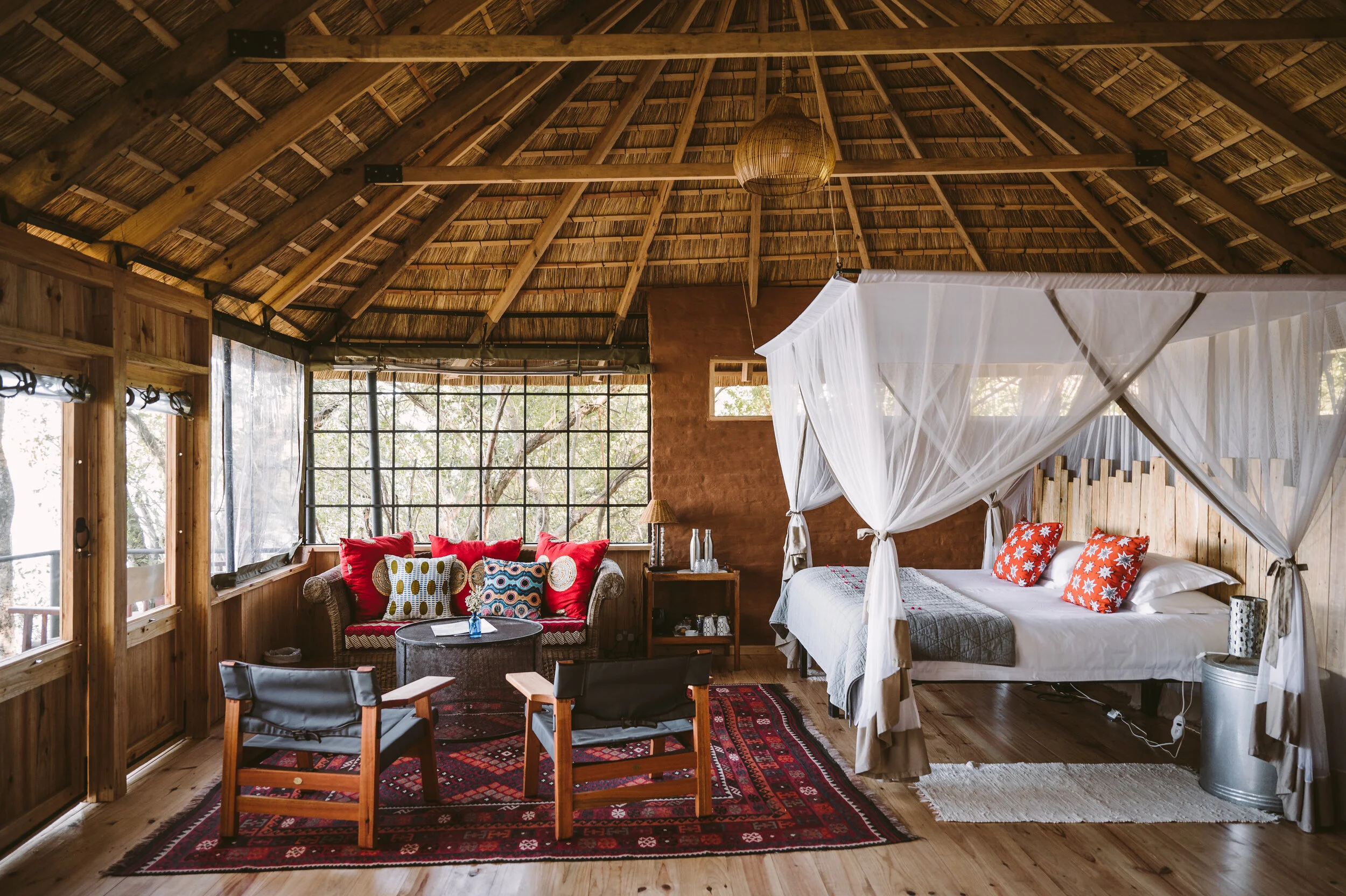 Riverside Chalets — CHUNDUKWA RIVER LODGE